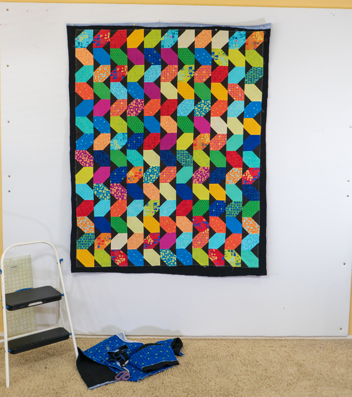 Squiggles Quilt Along Week 5 – Basting – Christa Quilts