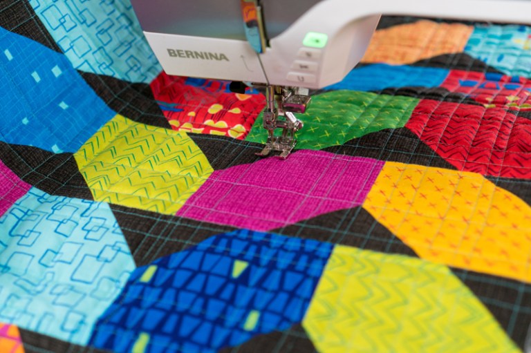 Squiggles Quilt Along Week 6 – Machine Quilting Tips – Christa Quilts