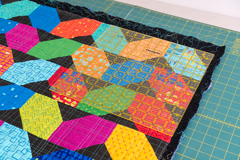 Squiggles Quilt Along Week 7 – Quilt Binding Tutorial – Christa Quilts