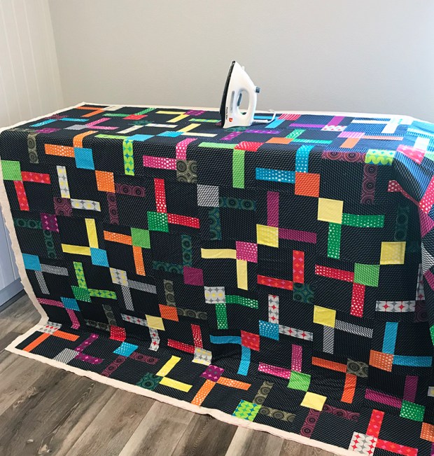 Bling Quilt Along Part 3: Machine Quilting Option 1 – Random Crosshatch ...