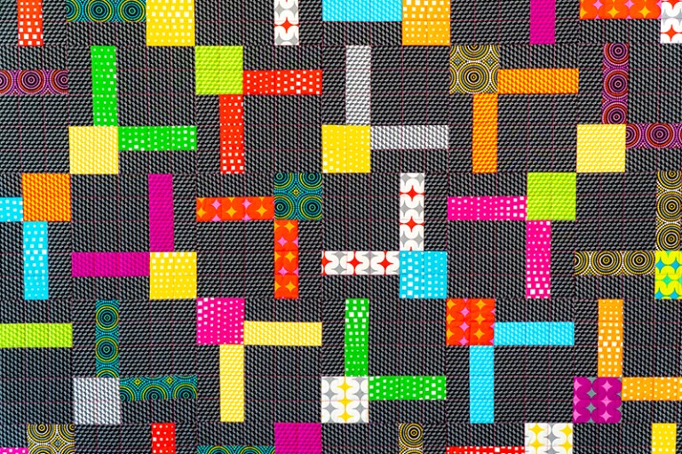 Bling Quilt Along Part 3: Machine Quilting Option 1 – Random Crosshatch ...